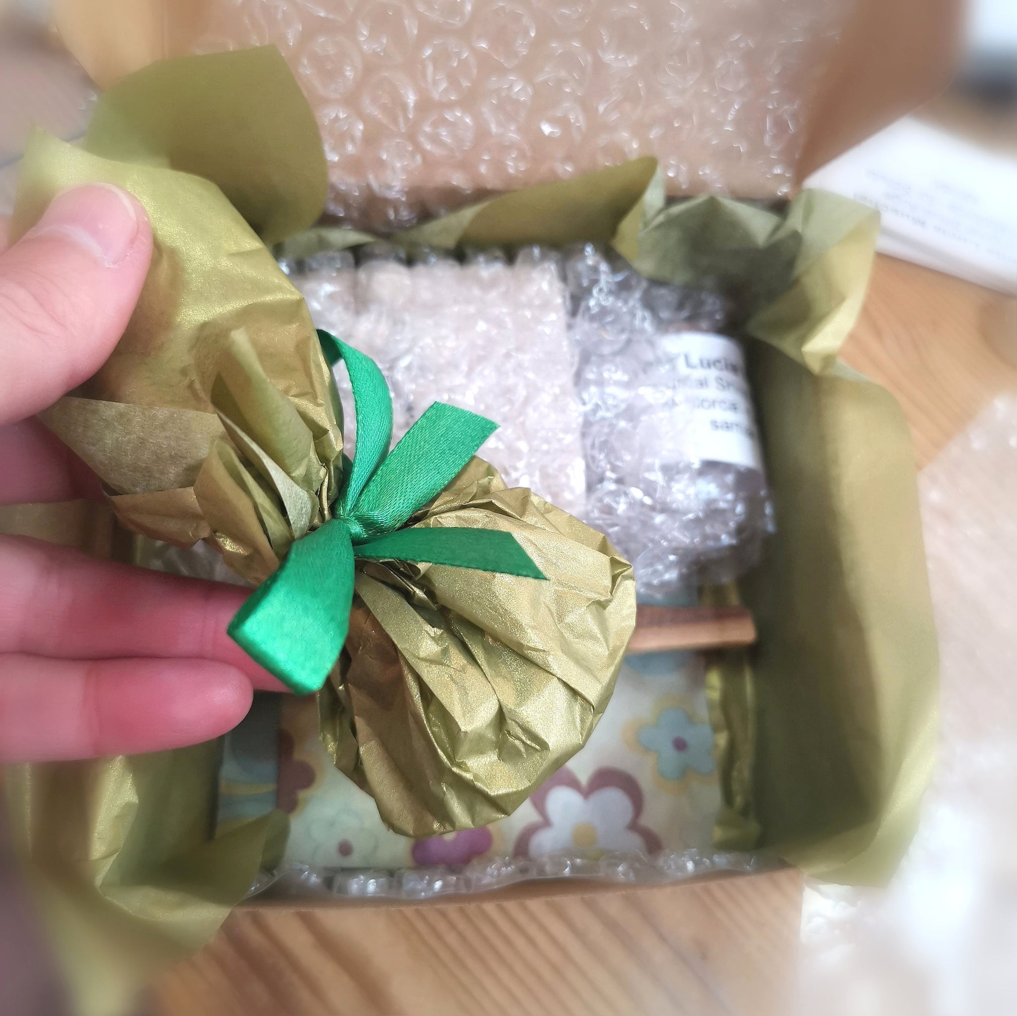 WAS DA wohl alles drin ist ?!? .... in der samaki MysteryBox